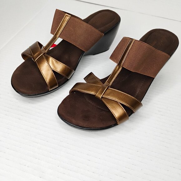 dexflex comfort | Shoes | Dexflex Comfort Wedge Sandals Size 7 New With ...